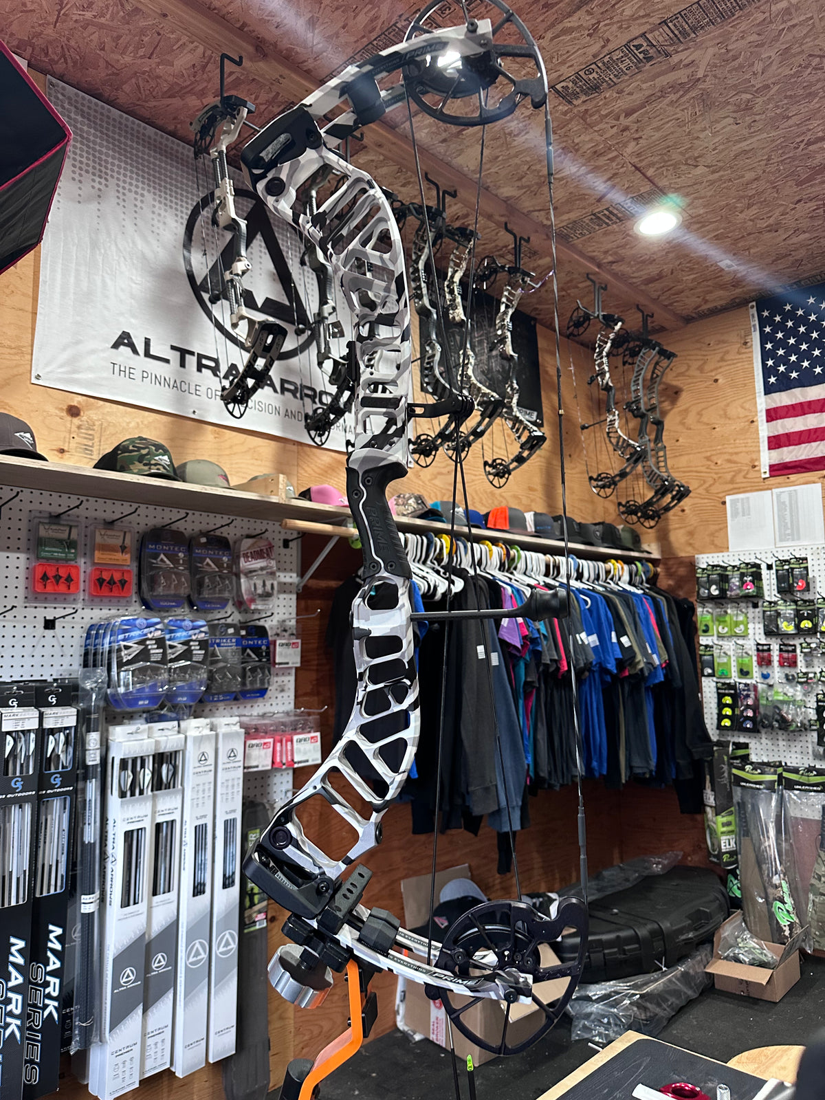Prime RVX+ 32 - Summit Scar, RH, 60-70lbs — Backcountry Archery